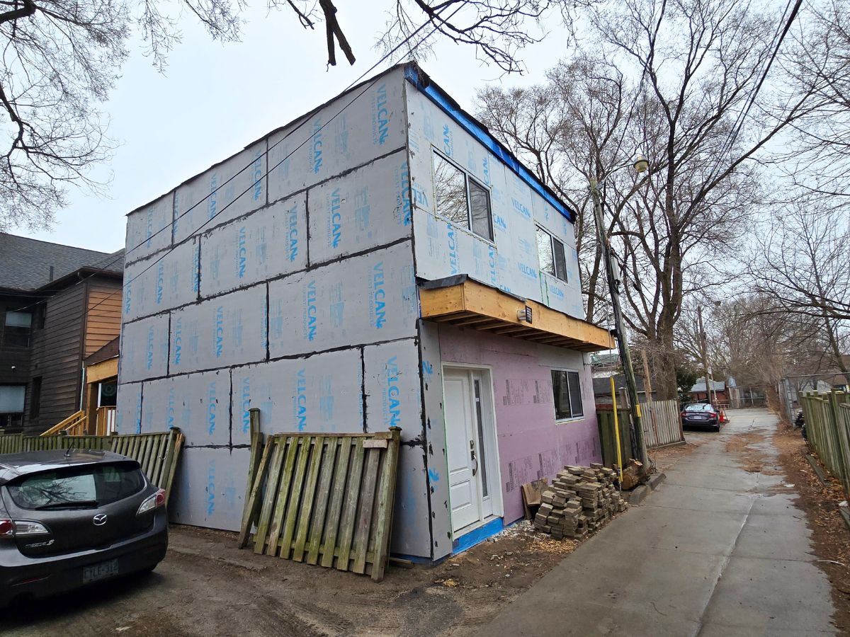 Laneway House Construction in High Park | Deomax Renovations